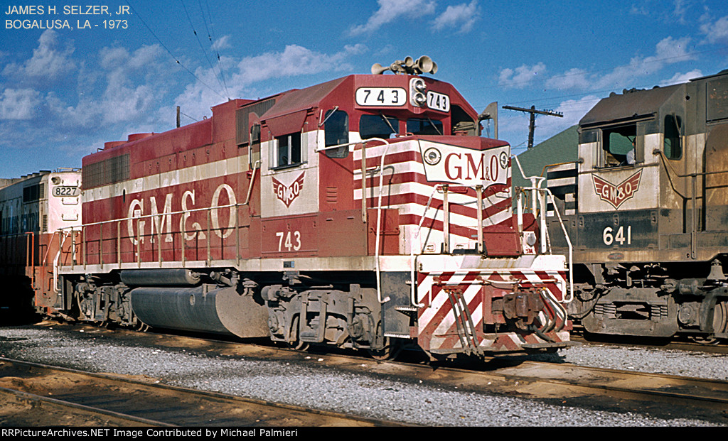 GM&O GP38-2 743